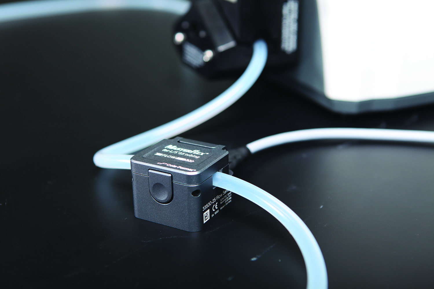 Accurately measuring flow without contacting the working fluid ...